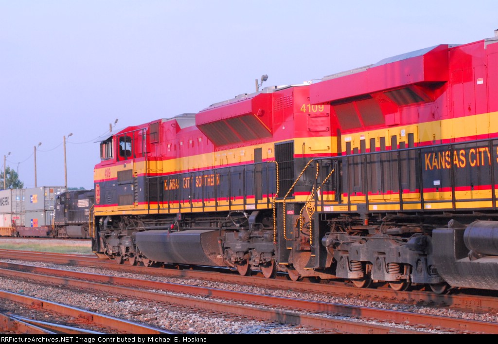KCS 4109 at 32nd street